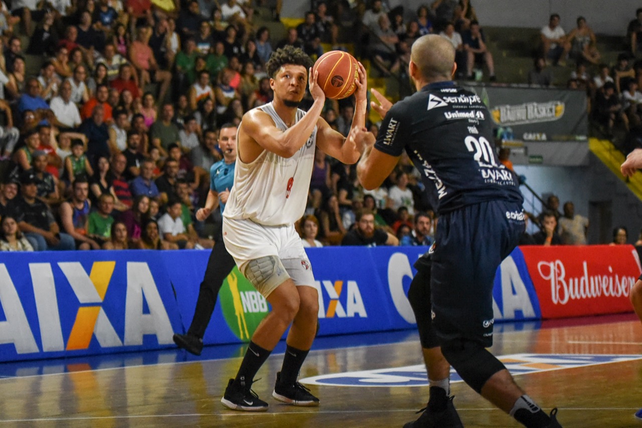 Brasília vence o Bauru Basket fora de casa no NBB